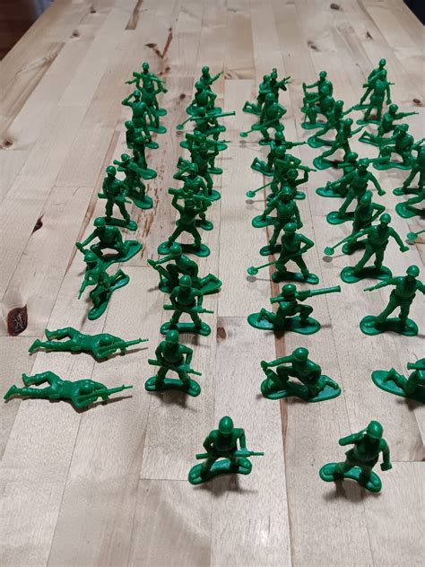 52 Disney Pixar Toy Story Green Army Men Soldiers Ebay