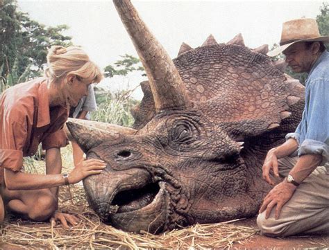 Jurassic Parkstill Shots Sam Neill Photo 12077317 Fanpop