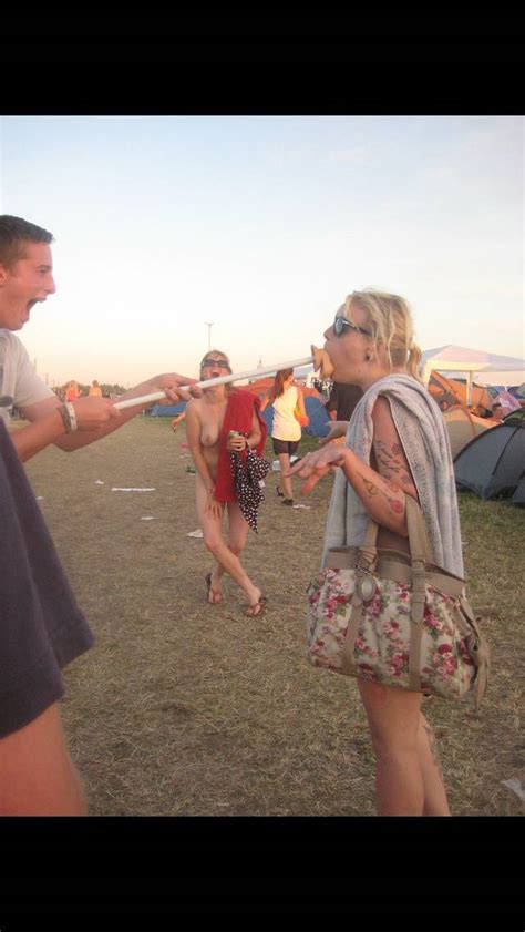 Roskilde Festival Slut Scrolller