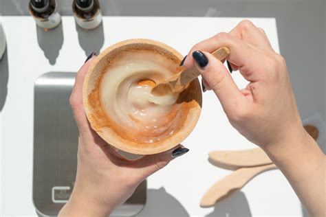 How To Section Your Hair For Safe Bleaching