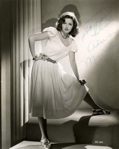 49 Stunning Photos Of Model And Actress Martha Vickers In The 1940s