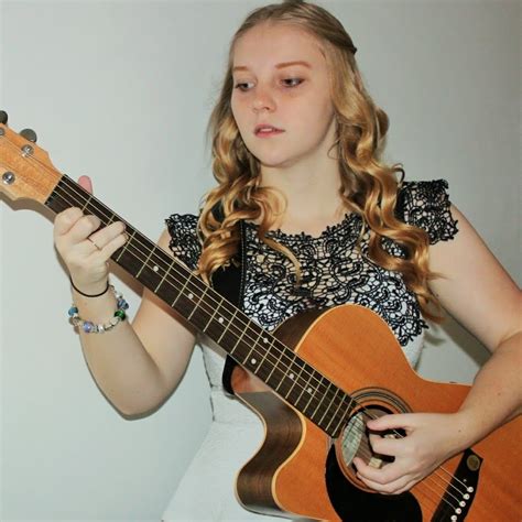 Emmily Music Youtube