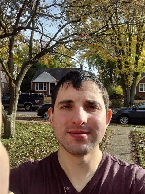 Girls Would You Ever Date A Guy That Looked Like This Girlsaskguys