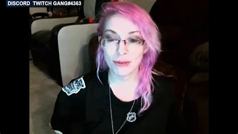 Twitch Streamer Flashing Boobs Accidental Nip Slips Set