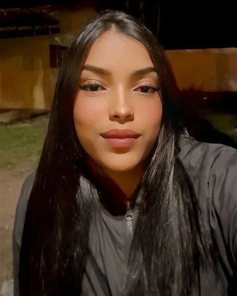 Rayssa Duque 🪬 Rayssa Duquezs • Instagram Photos And Videos