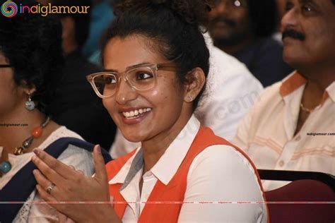 Parvathy Actress Photo Image Pics And Stills 407440