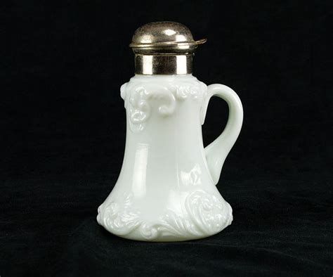 Fostoria Knobby Syrup Pitcher In White Milk Glass W Lid Antique Eapg C