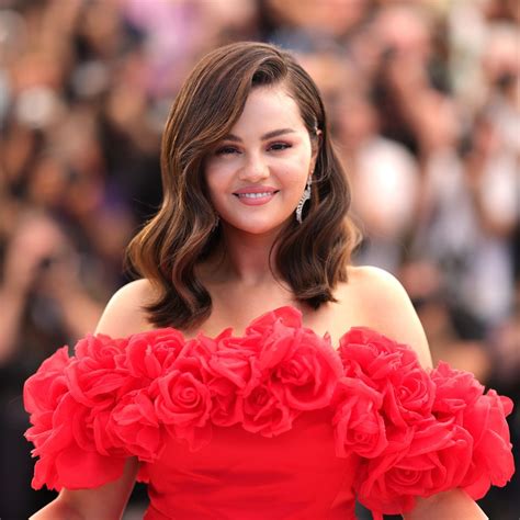 WATCH Selena Gomez performs new song Mi Camino from her movie EMILIA PÉREZ