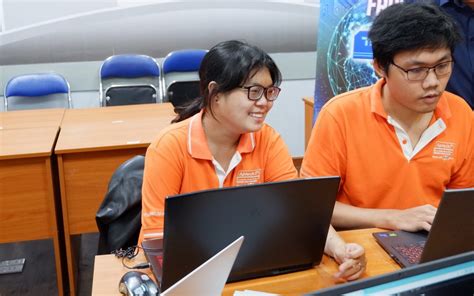FPT Aptech Hệ Thống Đào Tạo Lập Trình Viên Quốc Tế