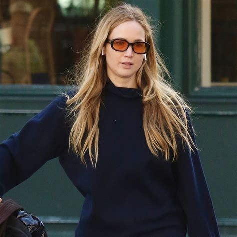 Jennifer Lawrence Wore A Pretty Spring Skirt Trend Who What Wear