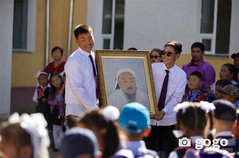 ФОТО Эзэн Чингис хааны эш хөргийг заллаа