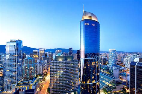 Sheraton Vancouver Wall Centre City Views And Dining Escape To Luxury
