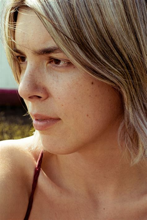 여자의 근접 촬영 사진 사진 Unsplash의 무료 퀘벡 이미지