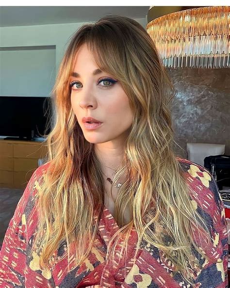 25 Flawless Kaley Cuoco Hairstyles To Inspire You Artofit
