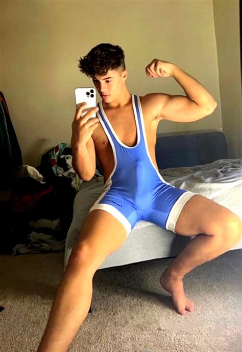 19 Omg This Lads Bulge Is Jaw Dropping Bless The Inventors Of