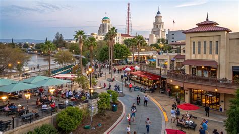 Bakersfield Adventures Guide To Things To Do In B Town Short Trip Ideas
