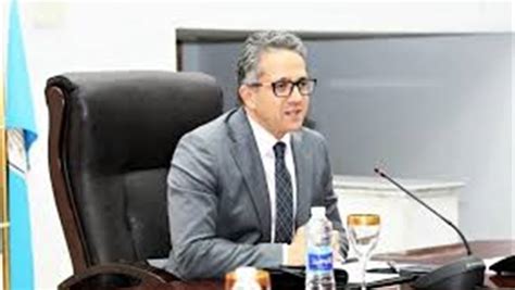 المواطن عالم مصريات ووزير سياحة أبرز المعلومات عن خالد العناني مرشح