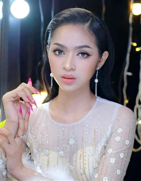 លេងស្ទាយ៍សក់រួញ មើល ឌី បញ្ញាវិមាលា សឹងមិនស្គាល់ Khmerload Cambodia Latest News