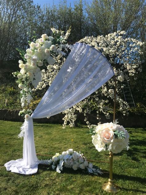 Blumenbogen Bogen Hochzeit Hochzeitsbogen Blumenbogen
