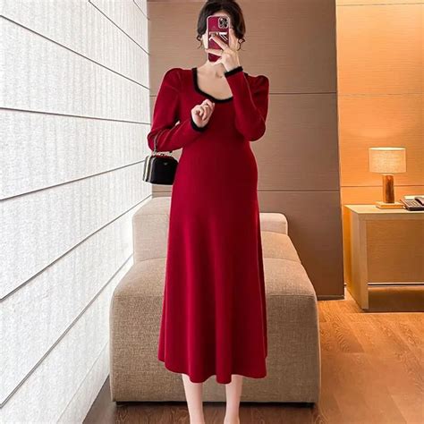 Badu Bg Плетена червена рокля за бременни Есен Зима Нови дрехи за бременни Модни рокли с U