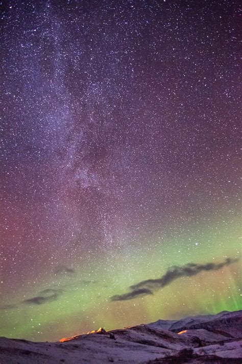 オーロラ オーロラ アイスランド 休日 ホーフェン オーロラ オーロラ 夜 星 スペース 天文学 オーロラ 自然 北極 HDデスクトップの壁紙