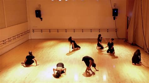 תהליכי פרוק והרכבה מופע סוף שנה של הסדנא למחול בגליל 2020 לפניכם יצירה הבנויה על תהליך של