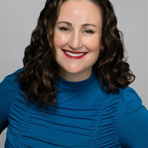 Lisa Simonsons Instagram Twitter And Facebook On Idcrawl