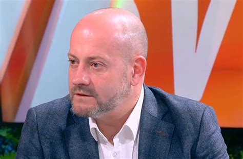 Радан Кънев отиде в Русе за лекция студентите заспаха на нея СНИМКА Информационна агенция ПИК