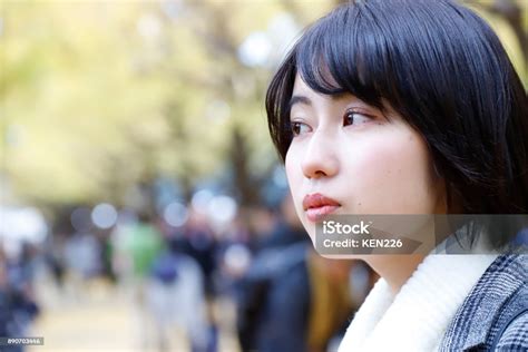 귀여운 일본 여자 가을에 대한 스톡 사진 및 기타 이미지 가을 가을 단풍 관광 Istock