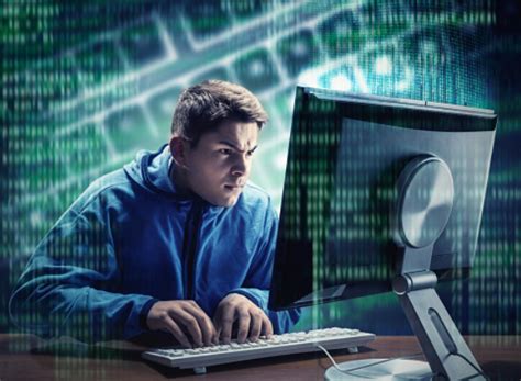 Microsoft Windows Kernel Win32kntgdimakefontdir Stack Memory Disclosure