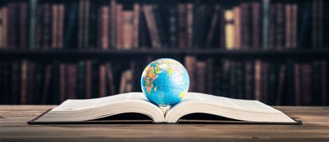 夯实数据基础制度更好发挥数据要素作用 数字化转型与智慧城市融合硕士项目官网 北京 · 米兰