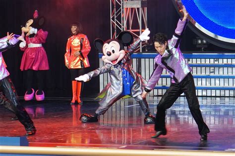 Pixar Intro Dance Sinberlinda