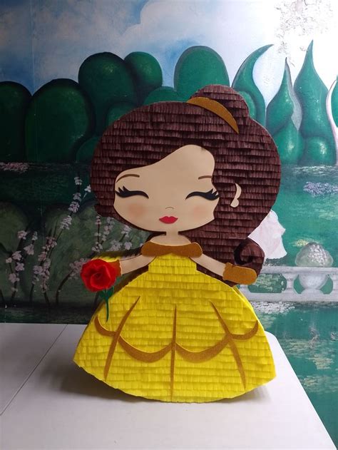 Piñata Princesa Bella Decoracion Cumpleaños De Princesas Corazones A
