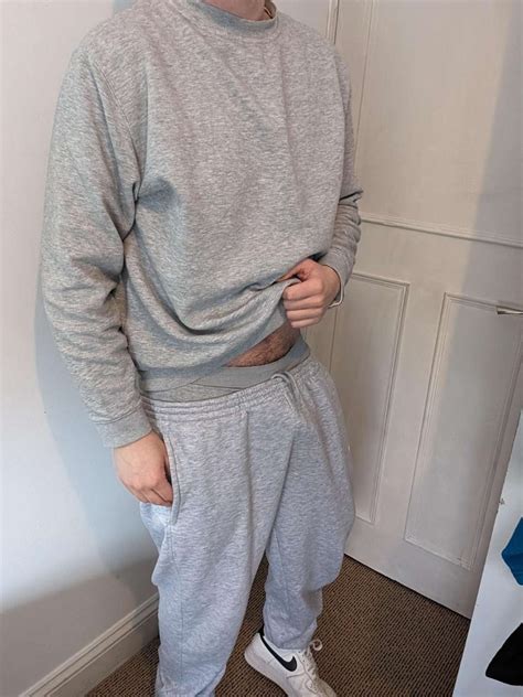 Sweatpantsbulge