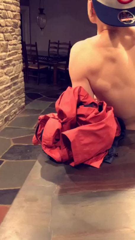 Robinthestar10 Andrews Blog 5five Seconds Later He Tumbex