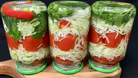 Помидоры на зиму в хрустящей капусте без варки без стерилизации и готовить проще простого