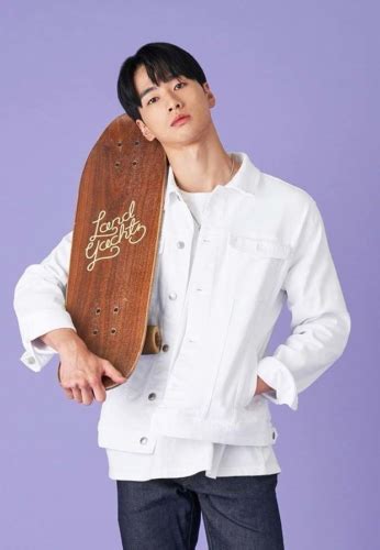 เปิดวาร์ปหนุ่ม Tae Yong Kwak นายแบบเกาหลีงานดีกล้ามแน่นมาก เปิดวาร์ป