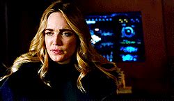 Endless Gifs Of Sara Lance Legends Of Tomorrow Tumbex