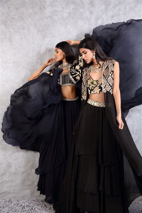 Shot By Prashant Giani The Visual Voyage Models Saloni Samant And