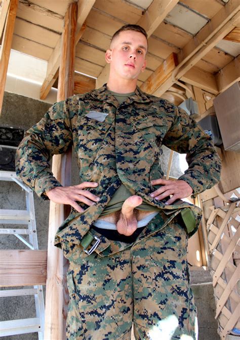 Military Men Photo Boyfriendtv Com