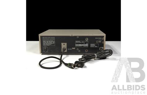 Sharp Stereo Cassette Deck Rt 101 Lot 1584139 Allbids
