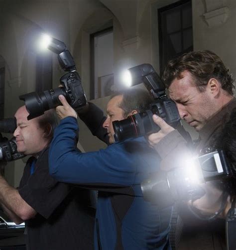 Celebrities And Paparazzi A Fascinating Relationship