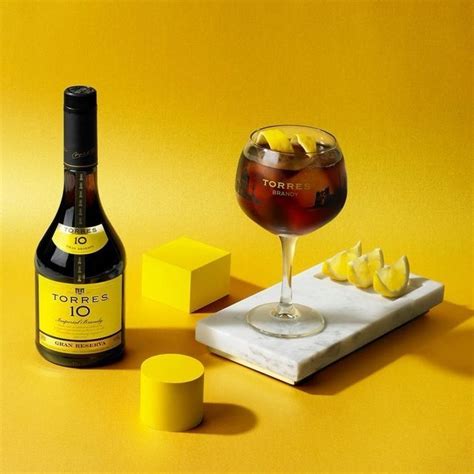 Simple And Surprising Torres 10 And Cola Cocktail Cabeceras Instagram