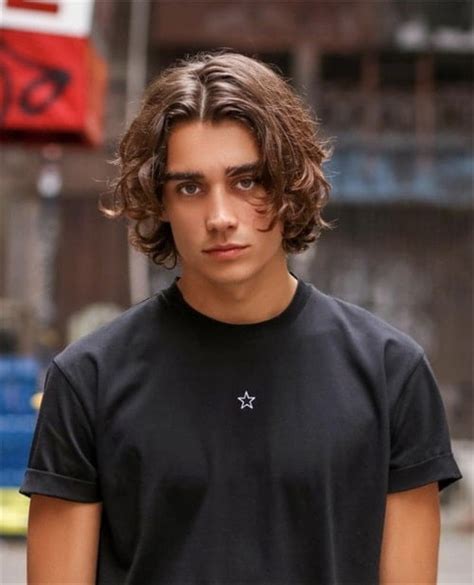 5 Hottest Wet Mop Haircuts For 2023