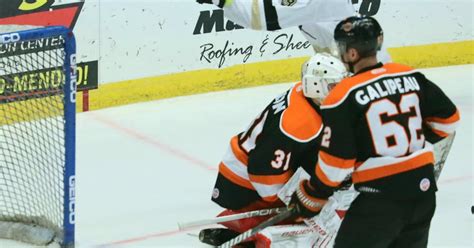 Ruby Shines In 5 2 Win Over Reading Wheeling Nailers