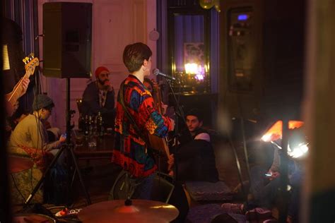 თბილისის ბარები სადაც ცოცხალ მუსიკას მოუსმენთ At