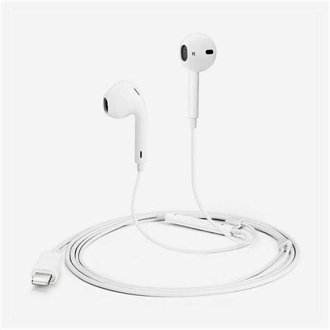 Apple EarPods With Lightning Crisp Audio Experience