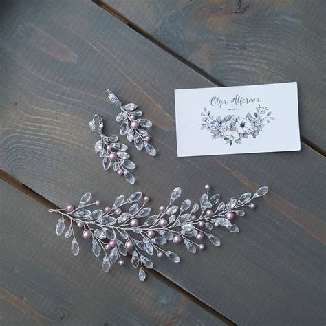 Нет описания фото. | Hair accessories, Crown jewelry, Bobby pins