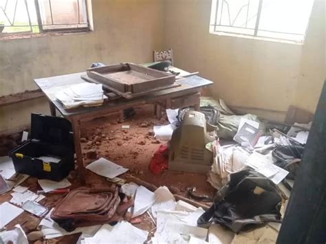 Mob Demolishes Mununga Police Post After Murder Suspects Arrest Diamond Media