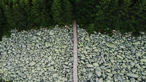 Smart Lady Доника Анчева е една успешна бизнес дама През 2015 г създава Paramidonna моден